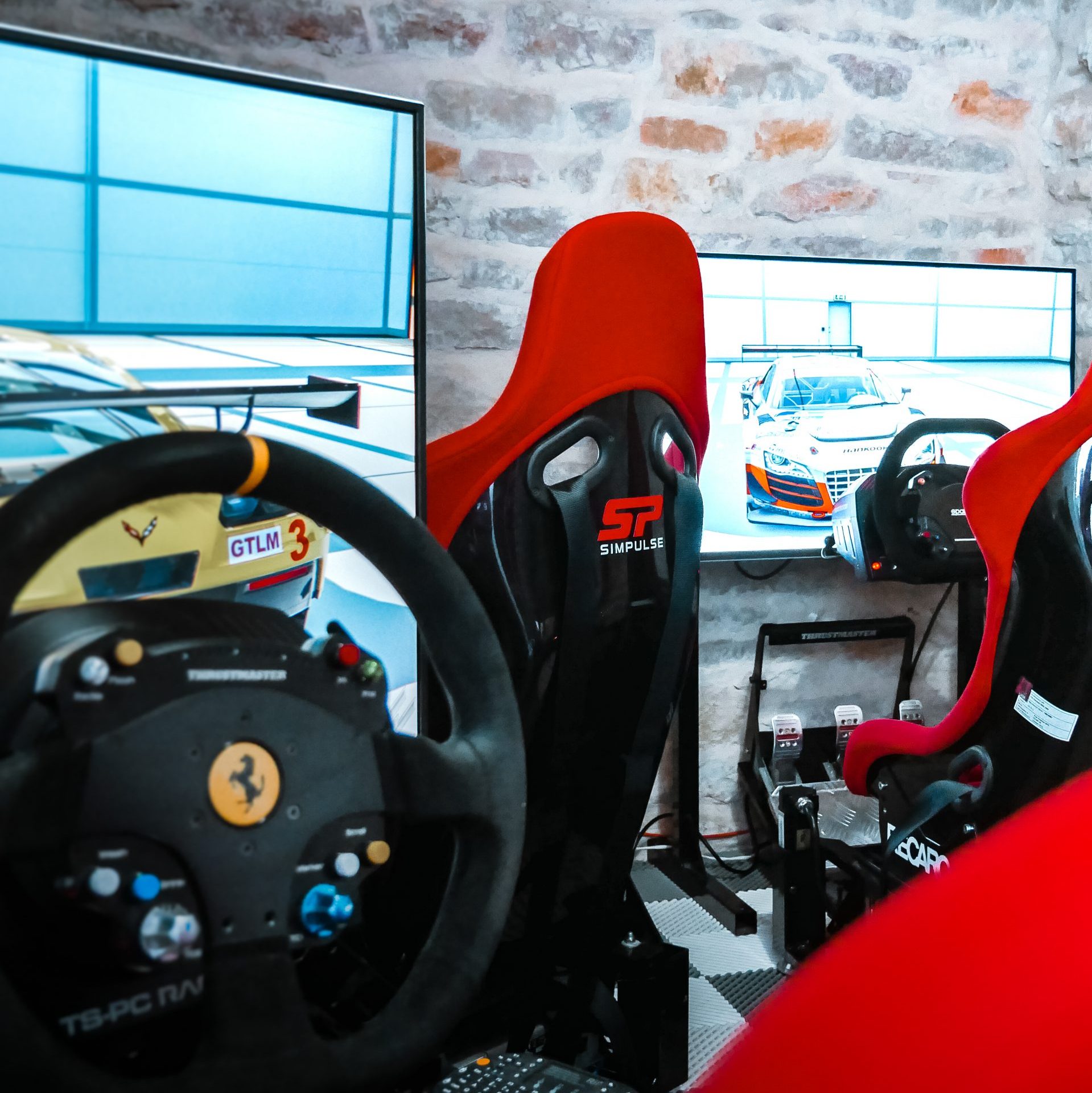 SimPulse – Simulation automobile sur place & déplacement